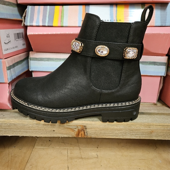 MIA | Shoes | Mia Youth Lucca Black Burn Boot | Poshmark